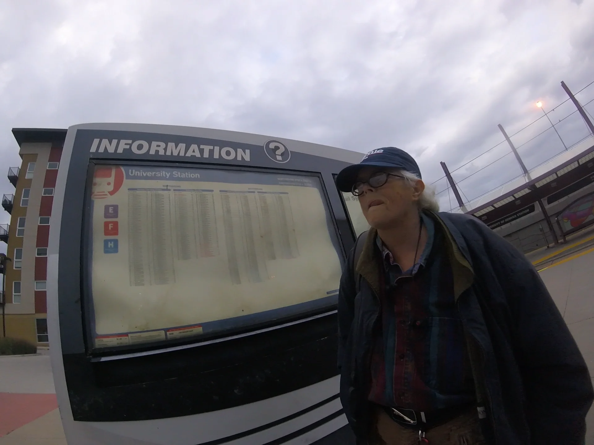 PEGGY OUTSIDE. BALL ON WALL on Vimeo