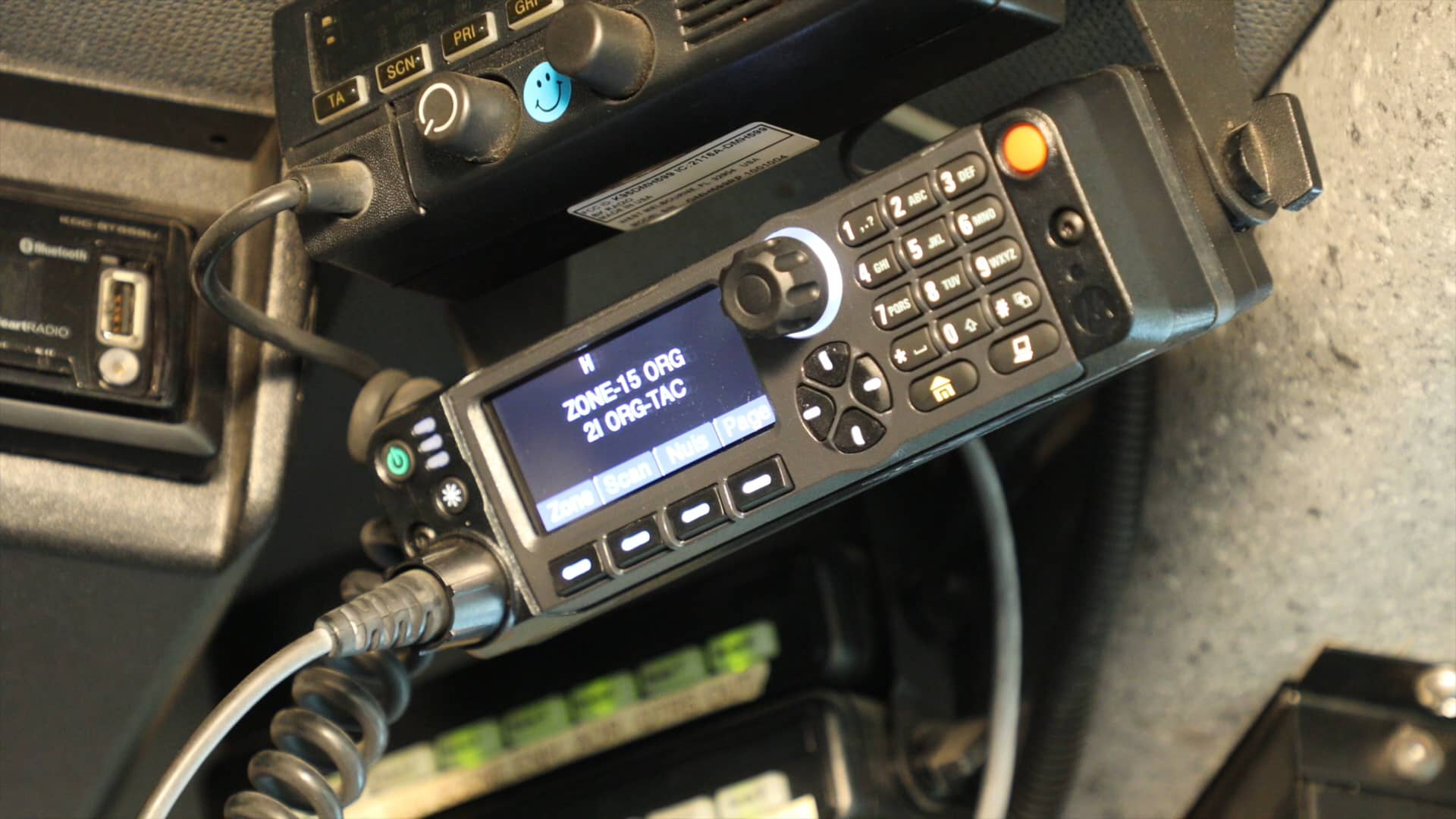 APX 8500 Radio on Vimeo