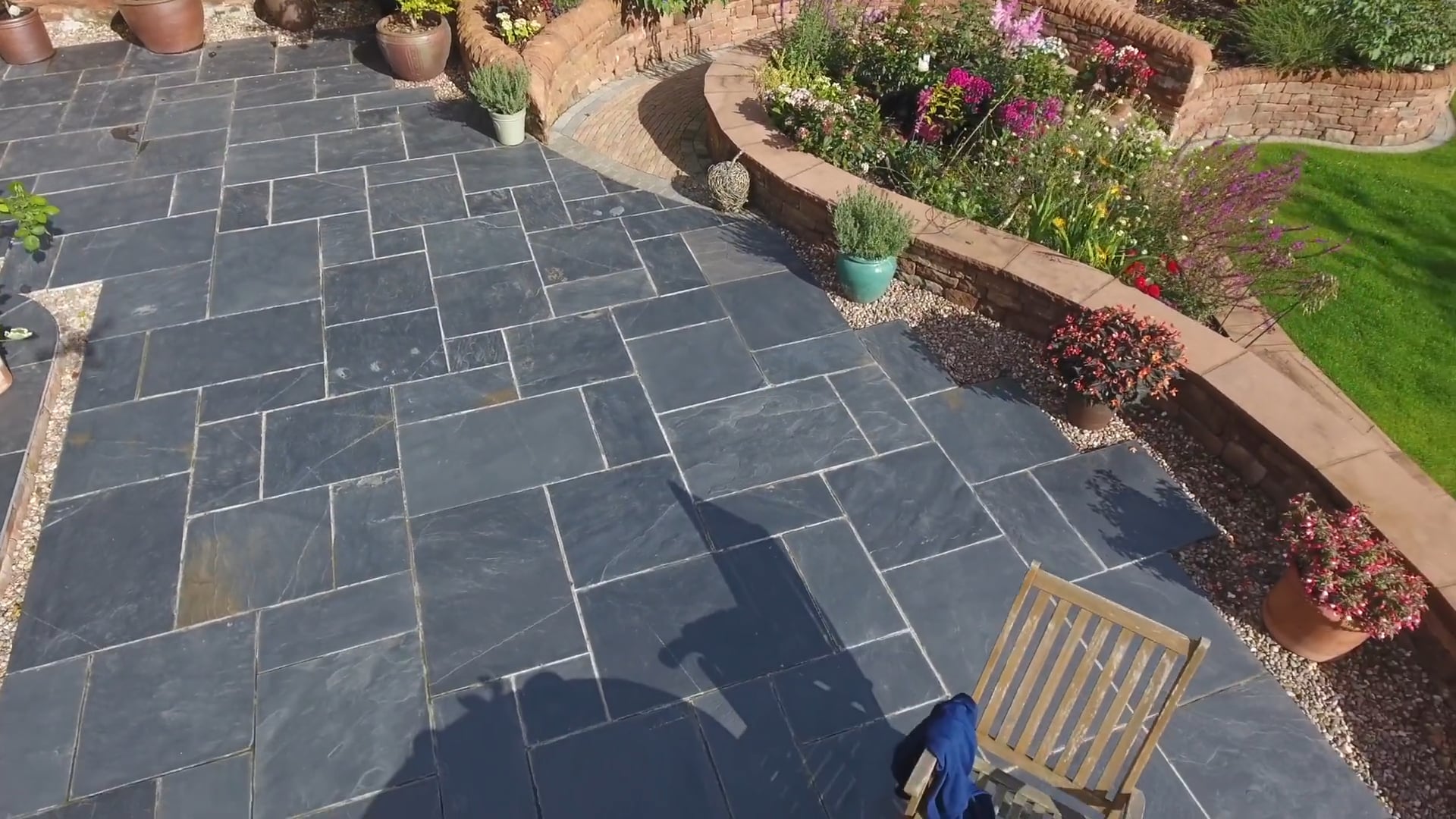 Pavestone - Pavestone Midnight Slate Paving on Vimeo