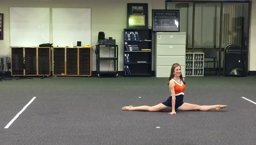 Danceline - Left Split