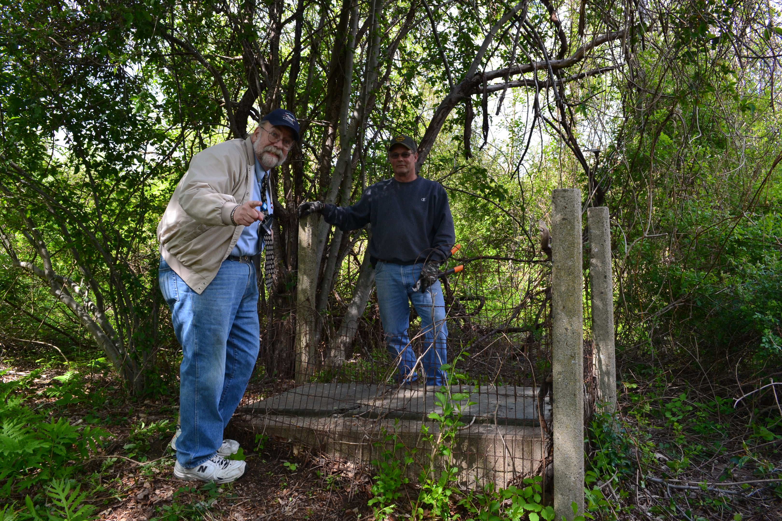 Memorial Day & Seth Staples Grave