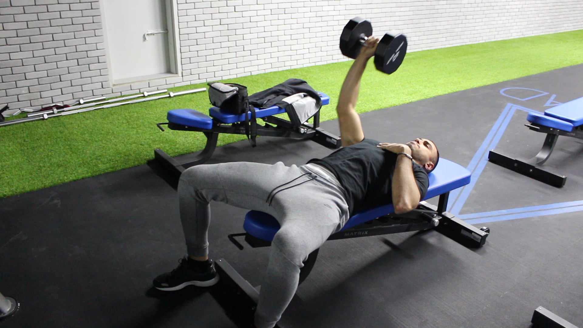 1-Arm Bench Press on Vimeo