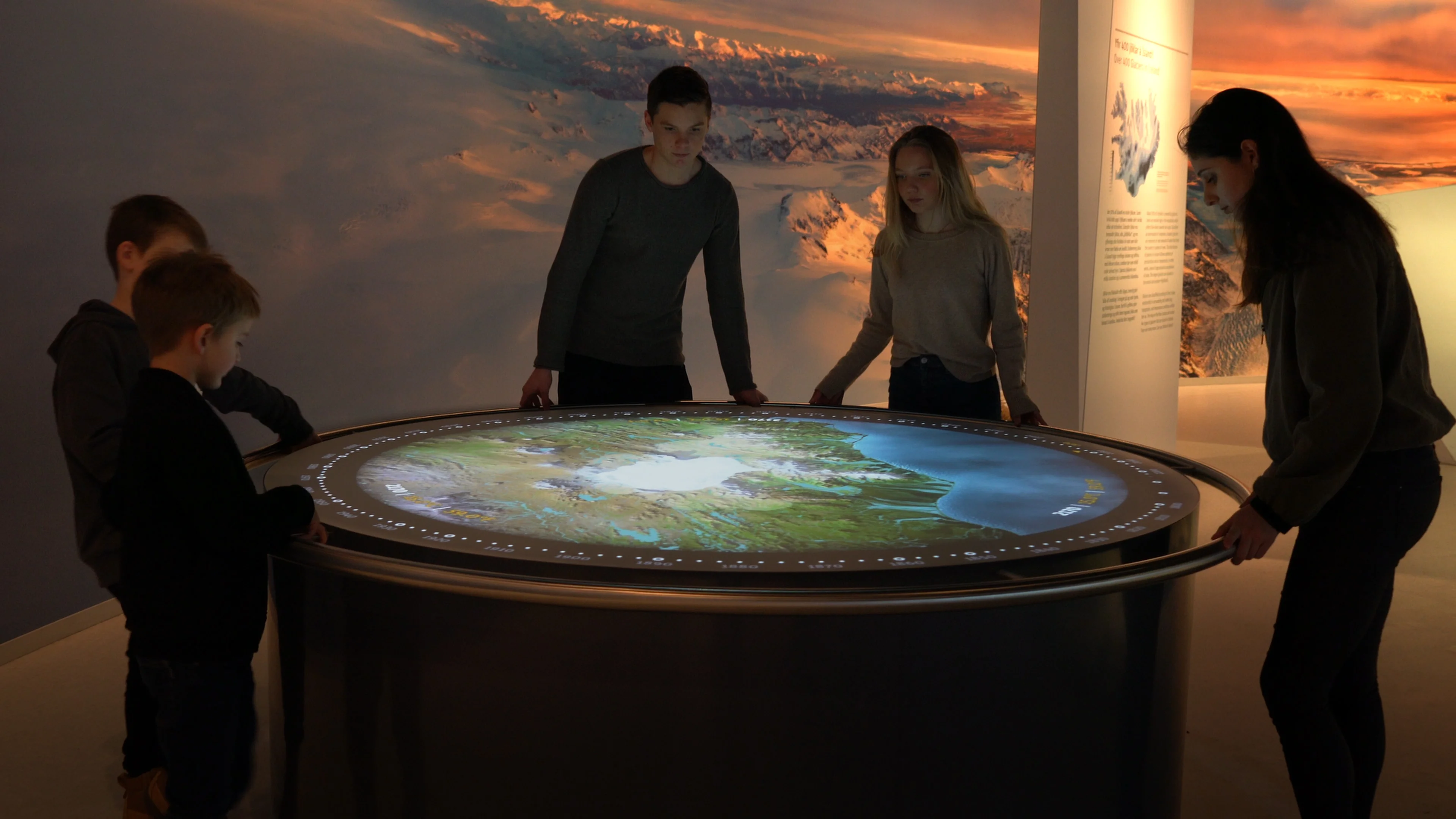 Perlan Museum - The Glaciers and Ice Cave Exhibition