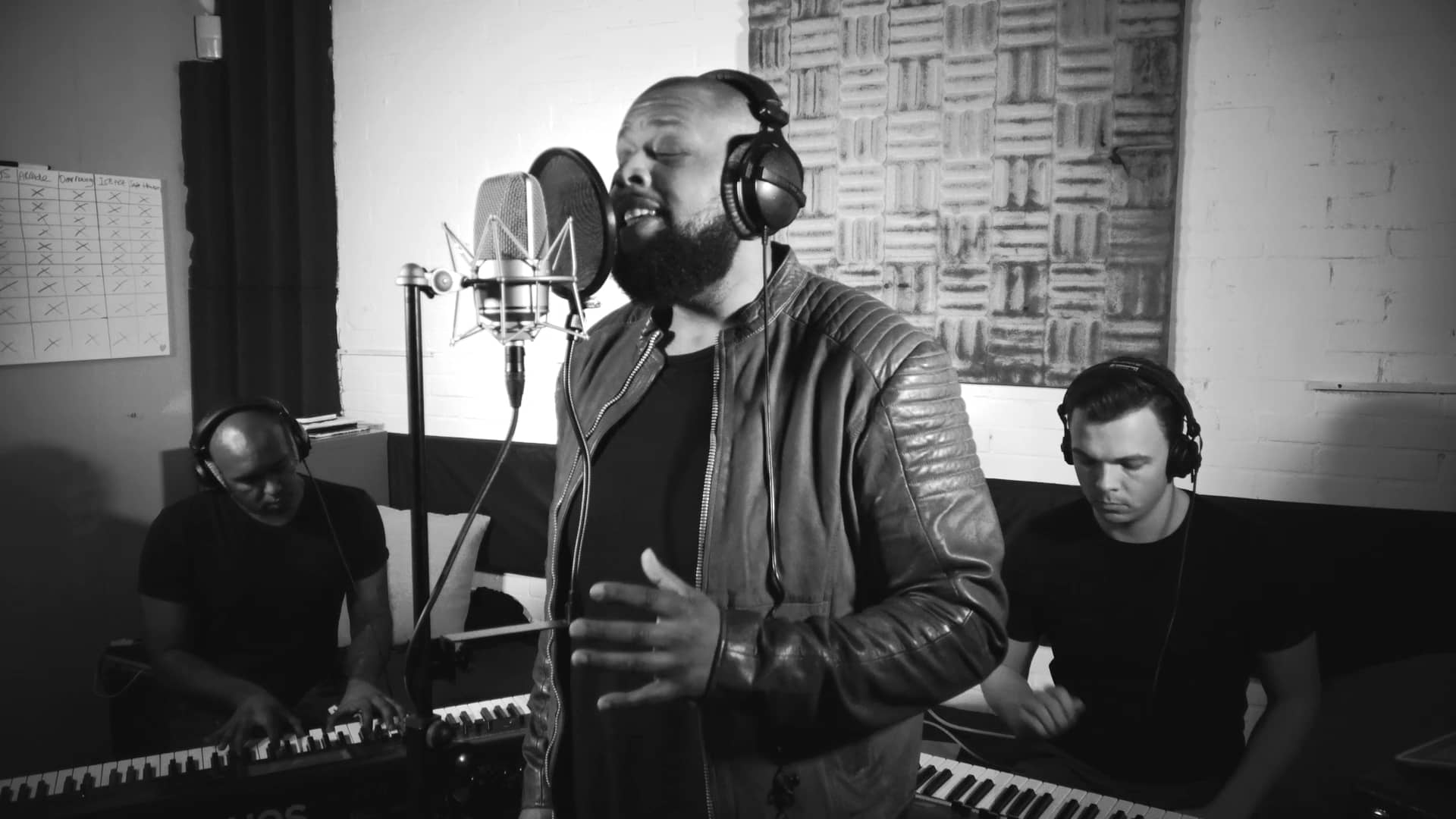 YERRY RELLUM - I FEEL LOVE (Official Promo Video) on Vimeo