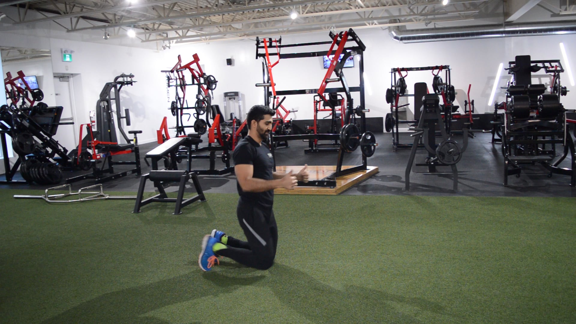 Ninja Squat to Jump on Vimeo