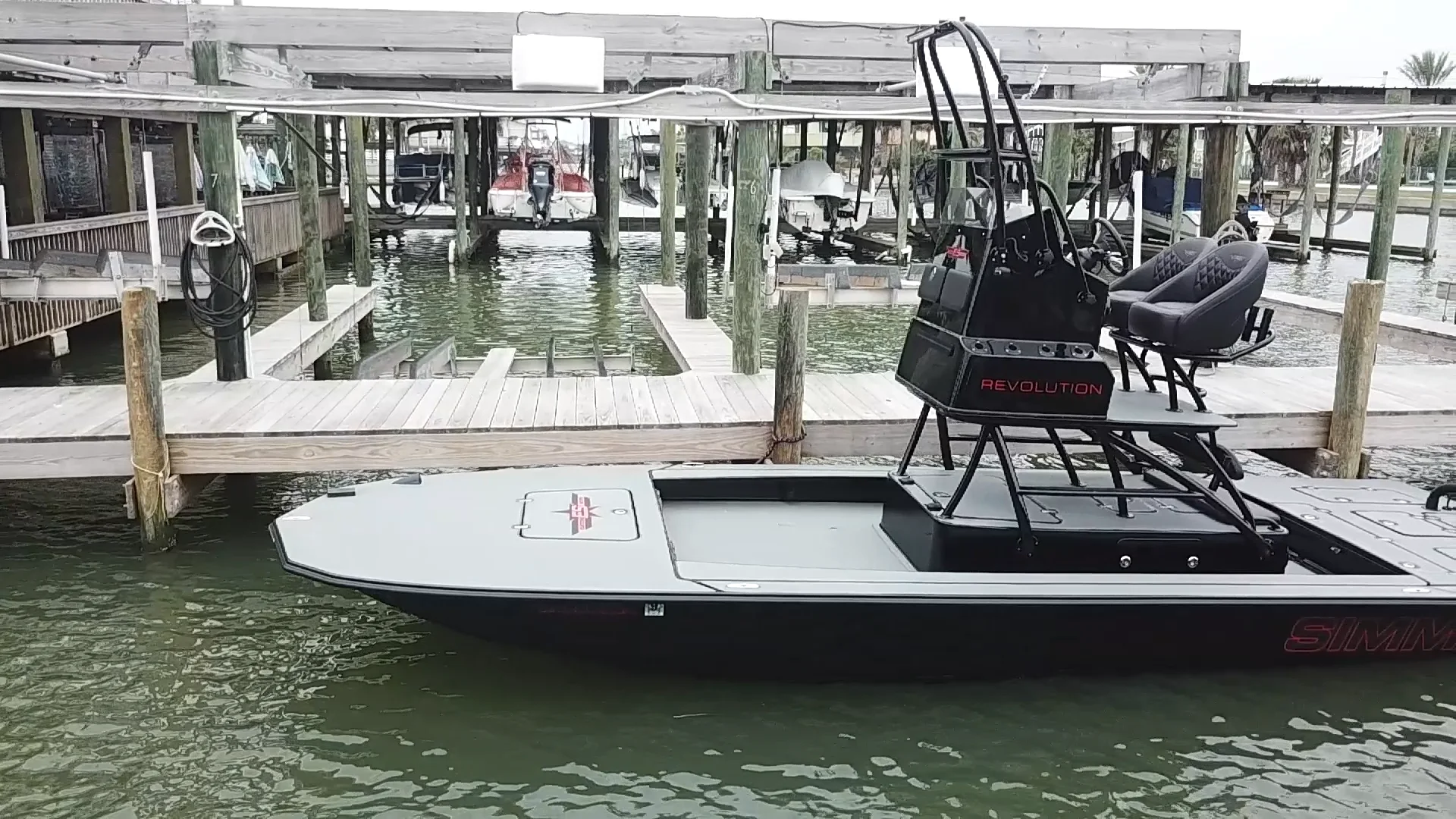 ES Custom Boats - SIMMONS Revolution 25