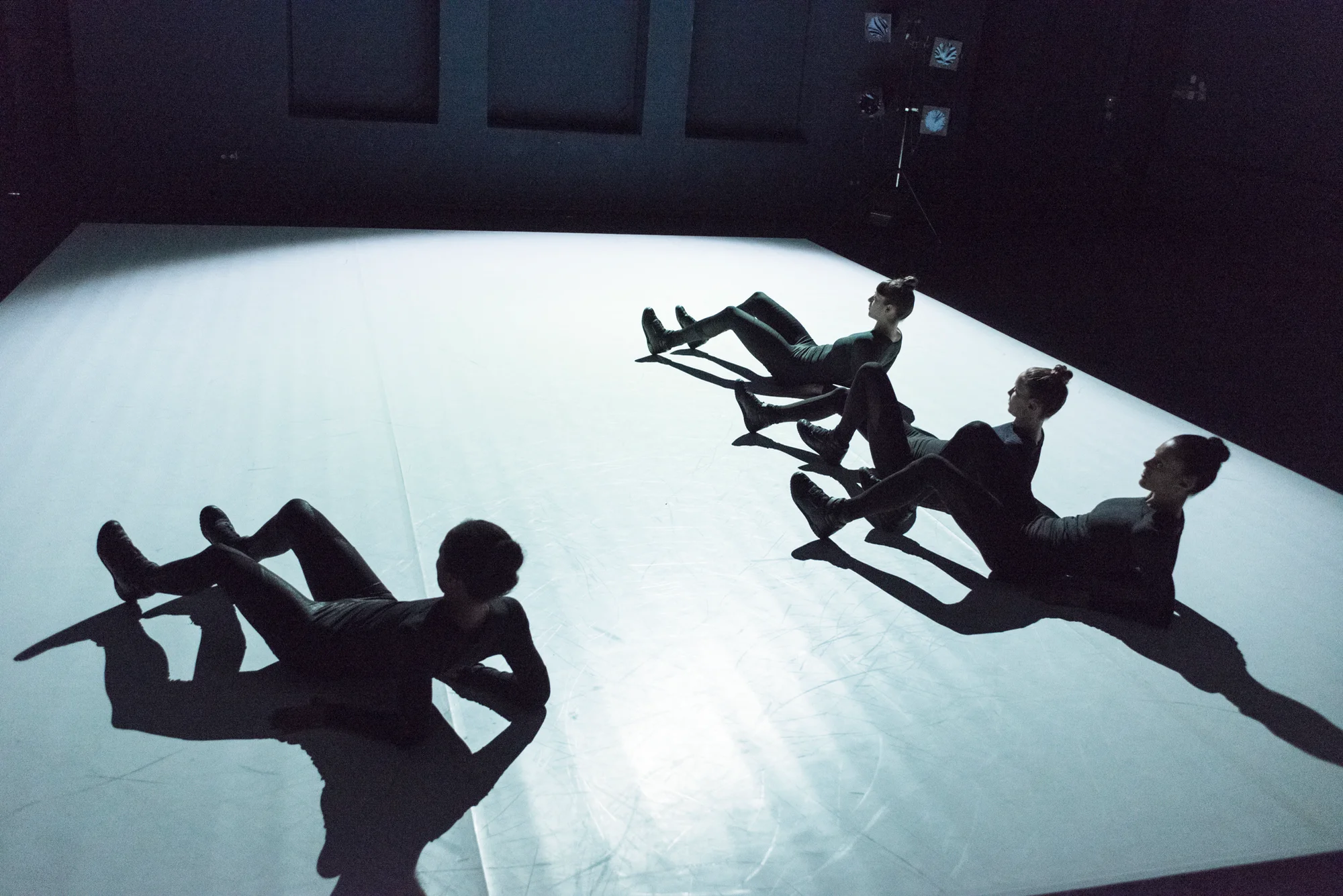 Trailer VIS MOTRIX by CocoonDance company on Vimeo