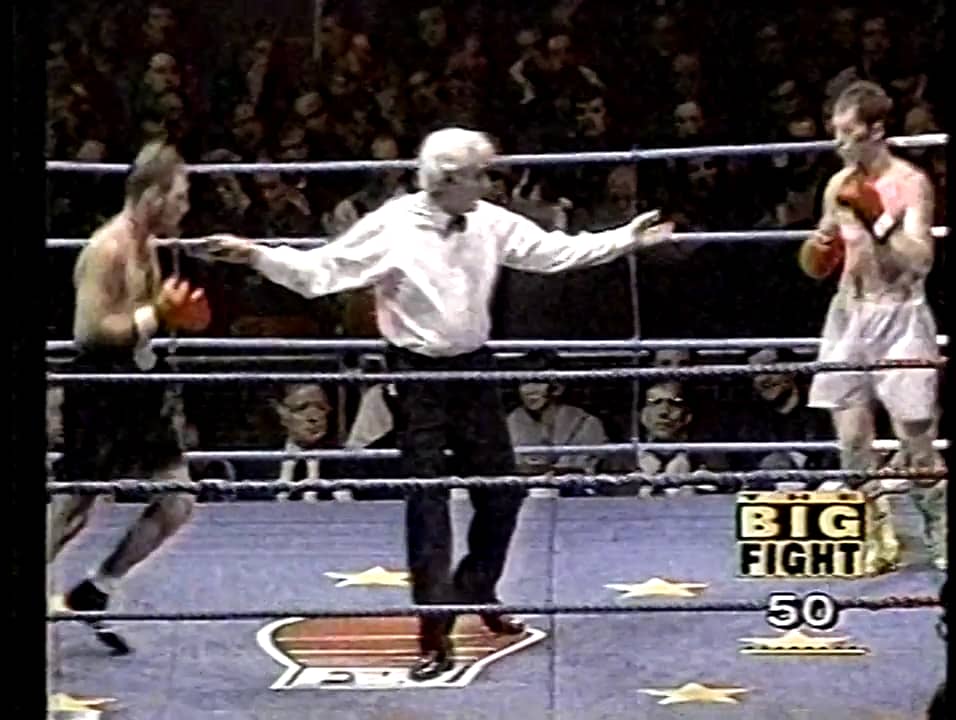 Derek Grainger vs Trevor Meikle on Vimeo