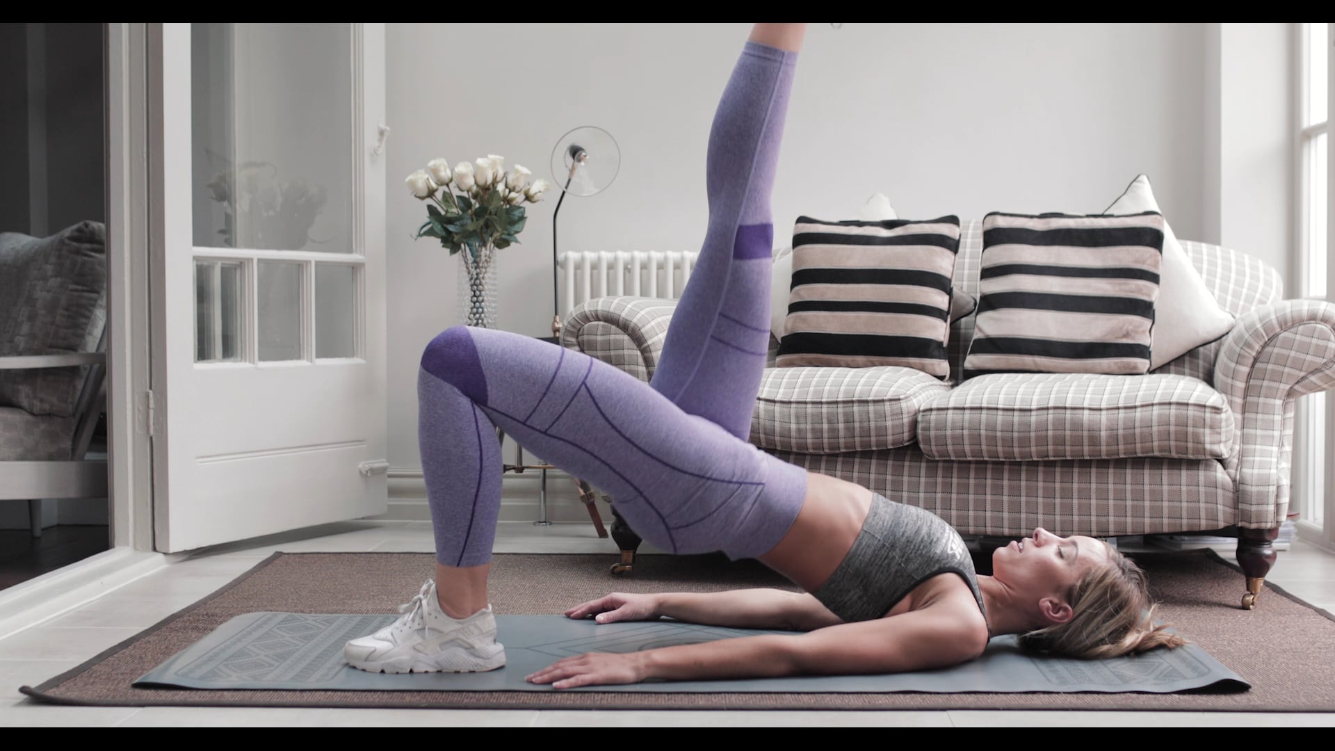 Lilly Sabri Glute workout on Vimeo