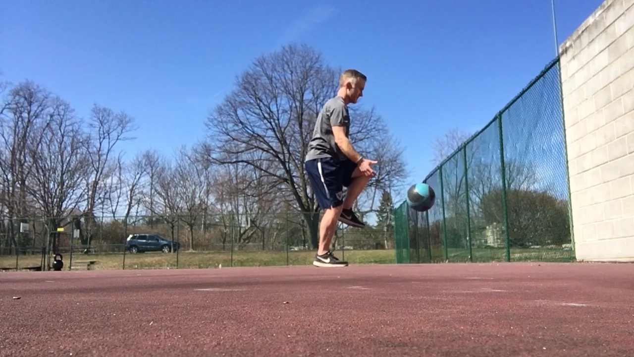 Med Ball Single Leg throw on Vimeo