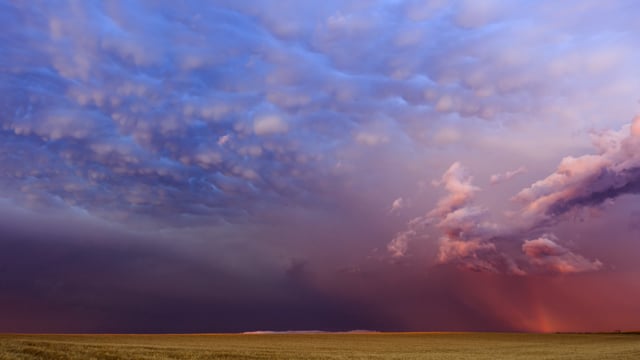 A Stunning and Colorful Time-lapse Sunset over South Dakota
