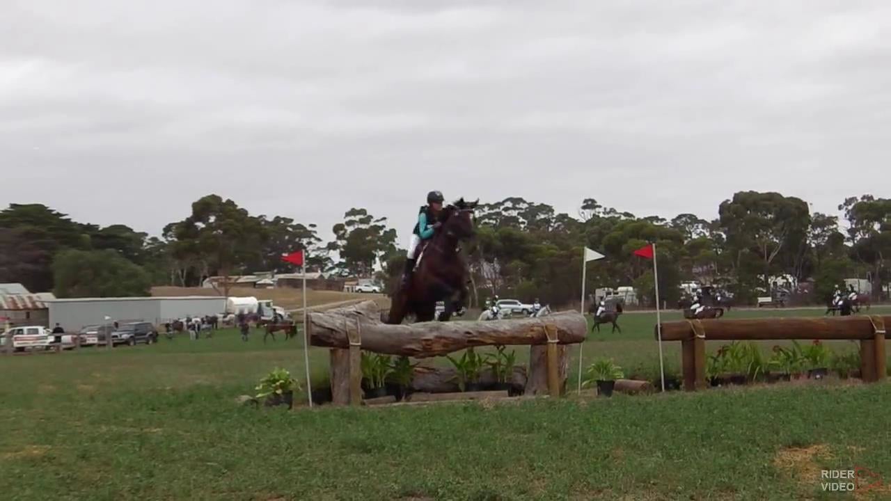 Katie Slocombe riding ARCHERY MISS 28 CNC1 Geelong Horse Trials 2018 on ...