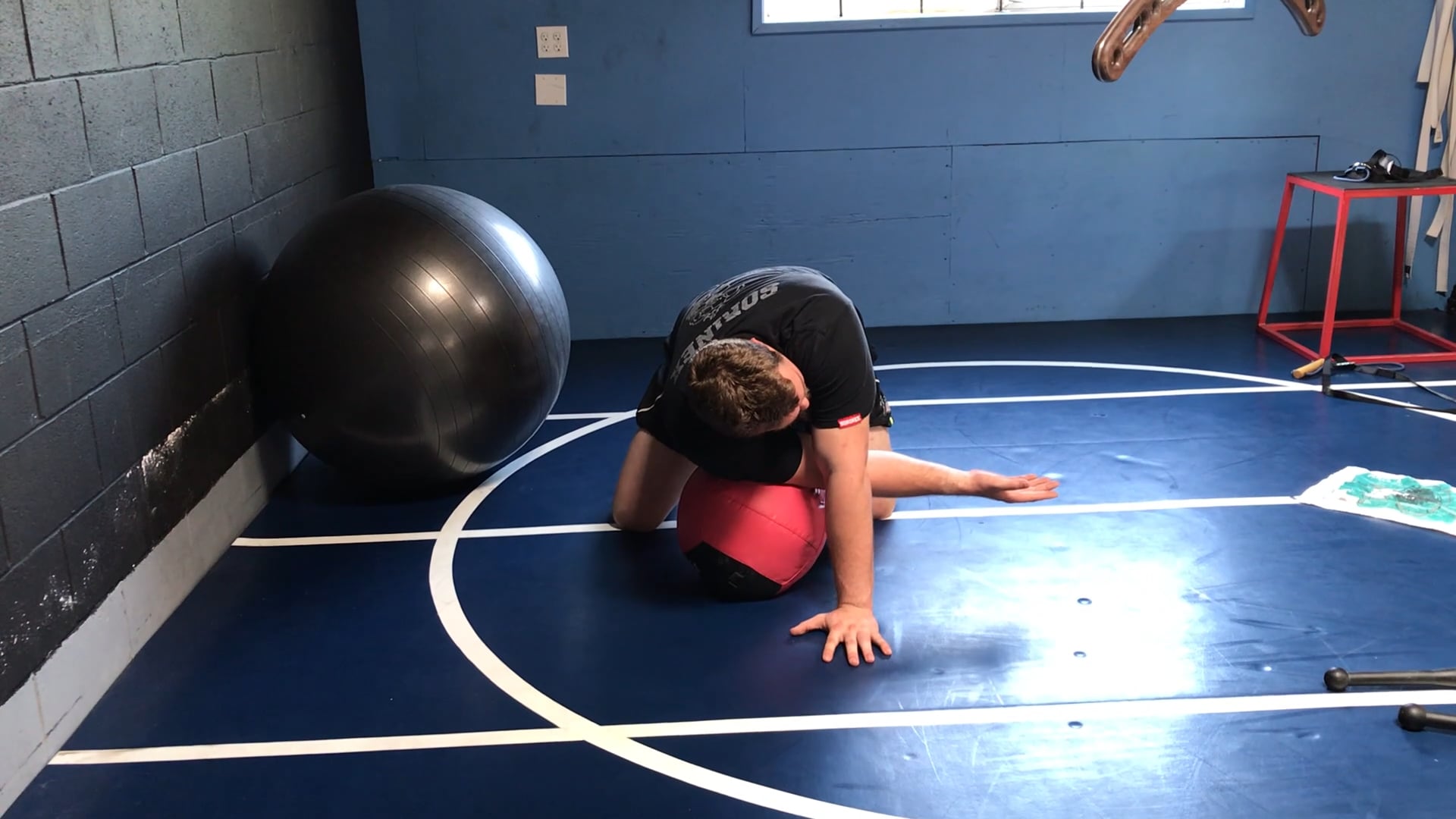 Thoracic Rotation Med Ball Rolling on Vimeo