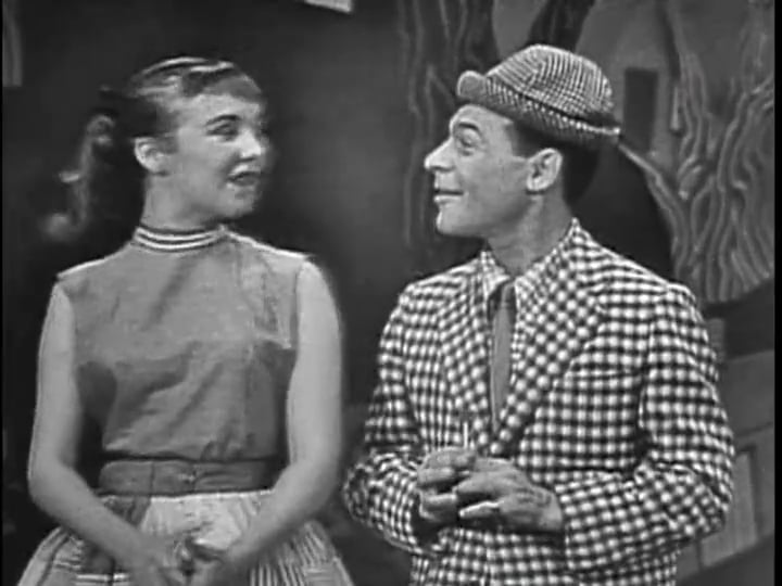 Pinky Lee and Molly Bee Sing! on Vimeo