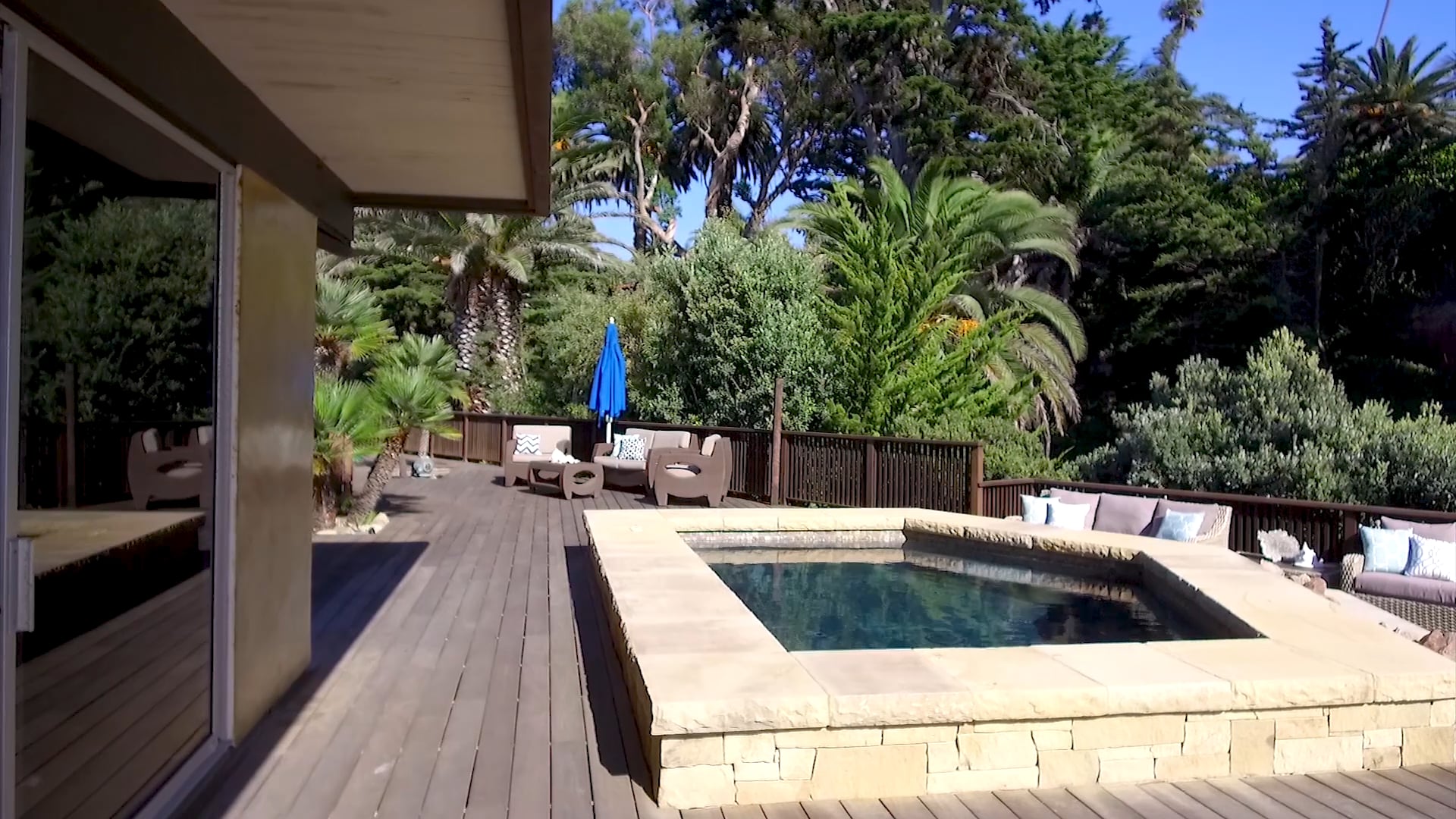 Century 21 Award's Gary Ward - Severson House Deck on Vimeo