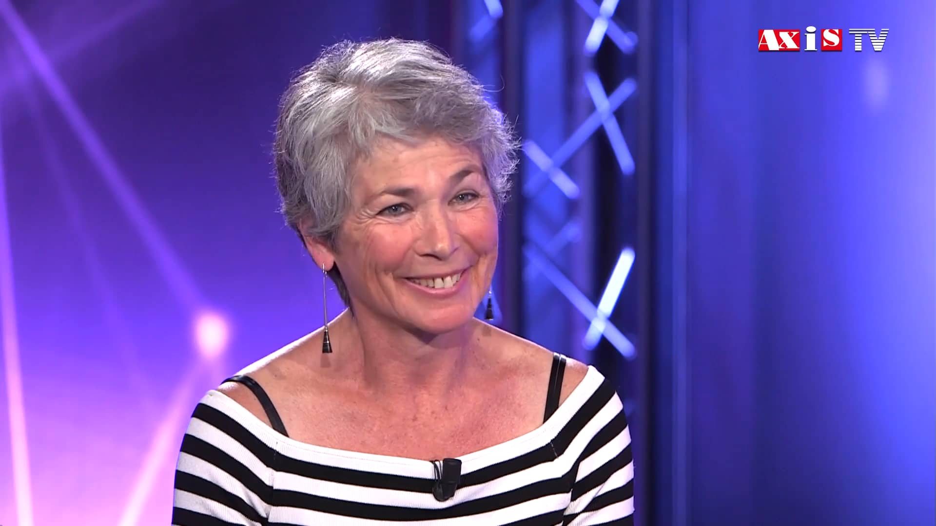 interview Perrine Millet chez Axis on Vimeo