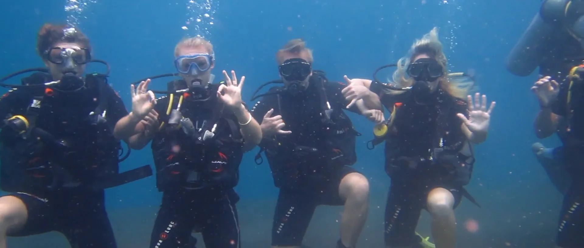 Scuba Diving on Vimeo