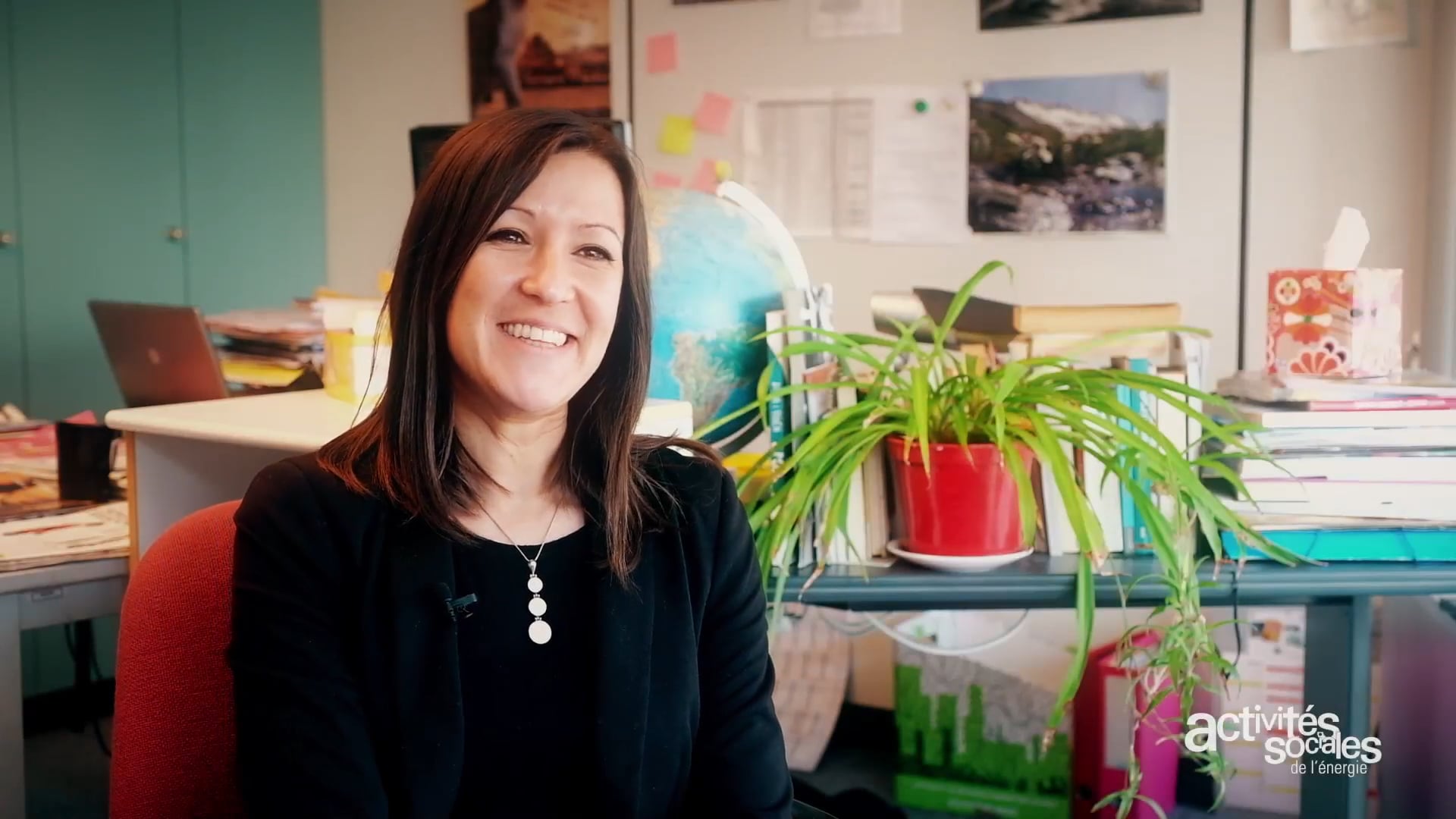 Céline Mokrane, ambassadrice de Visions Sociales on Vimeo