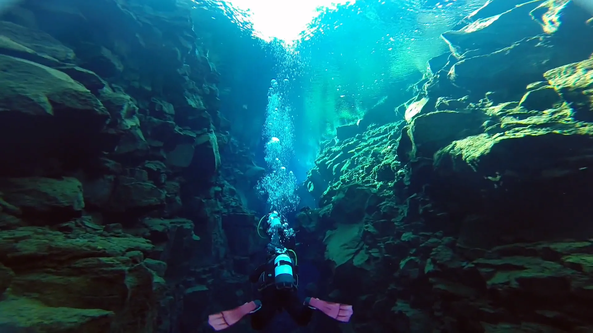 Diving 4 countries on Vimeo