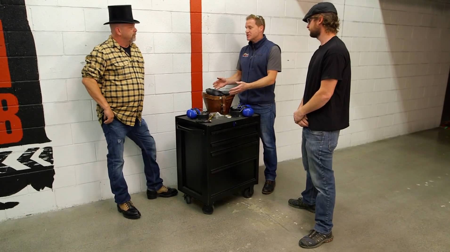 Jack the Ripper's Top Hat Pistol? | International Military Antiques on ...