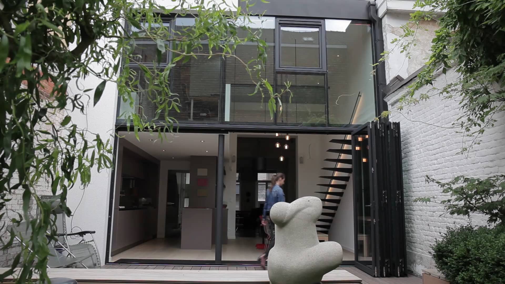 Lucas Gillard - Door on Vimeo