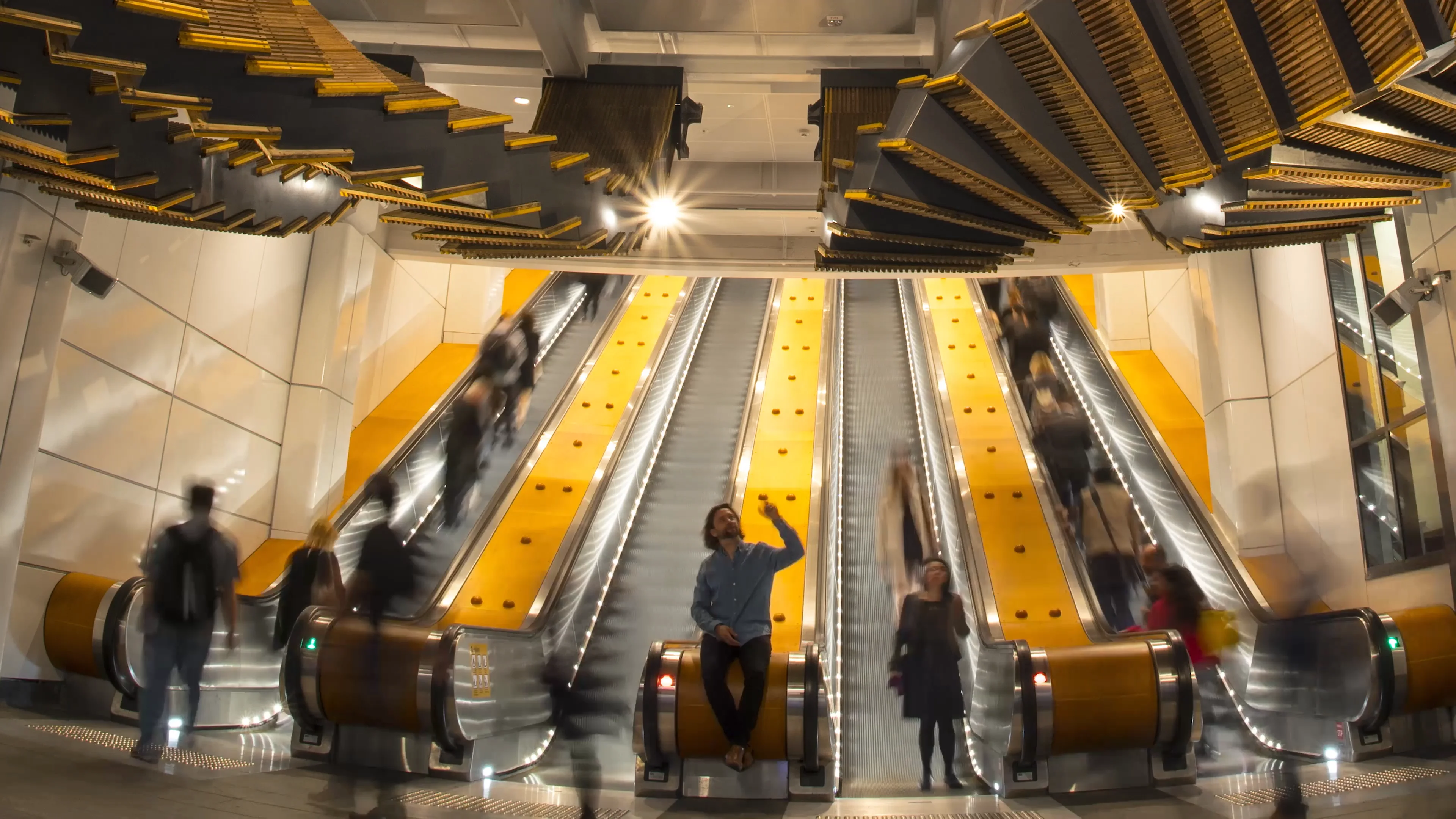 Chris Fox 'Interloop' 2017