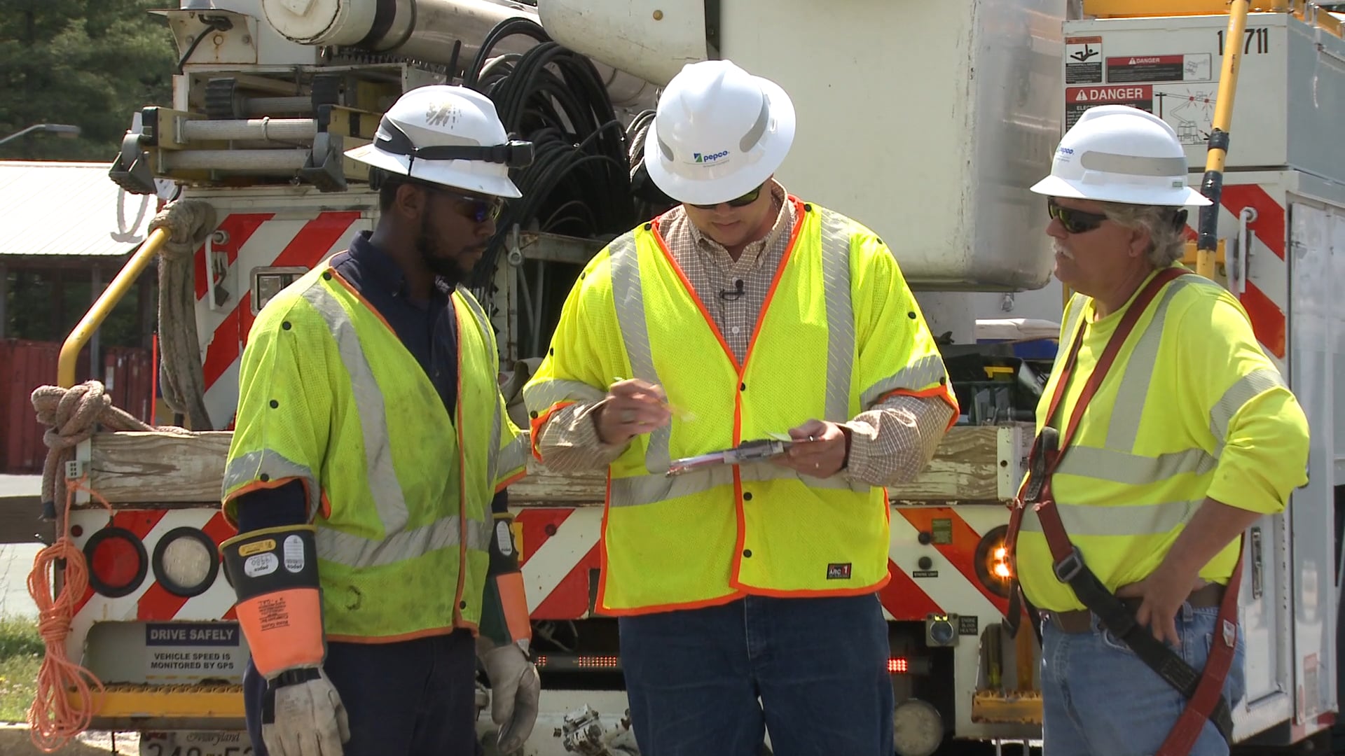 how to repair a downed wire. - how to repair a downed wire. on Vimeo