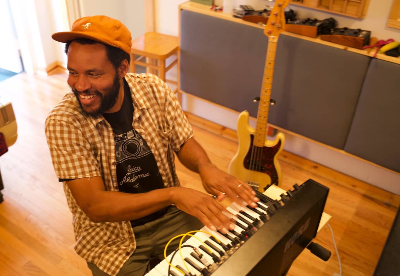 Ray Barbee - The Making of the "Tiara for Computer" Record on Vimeo