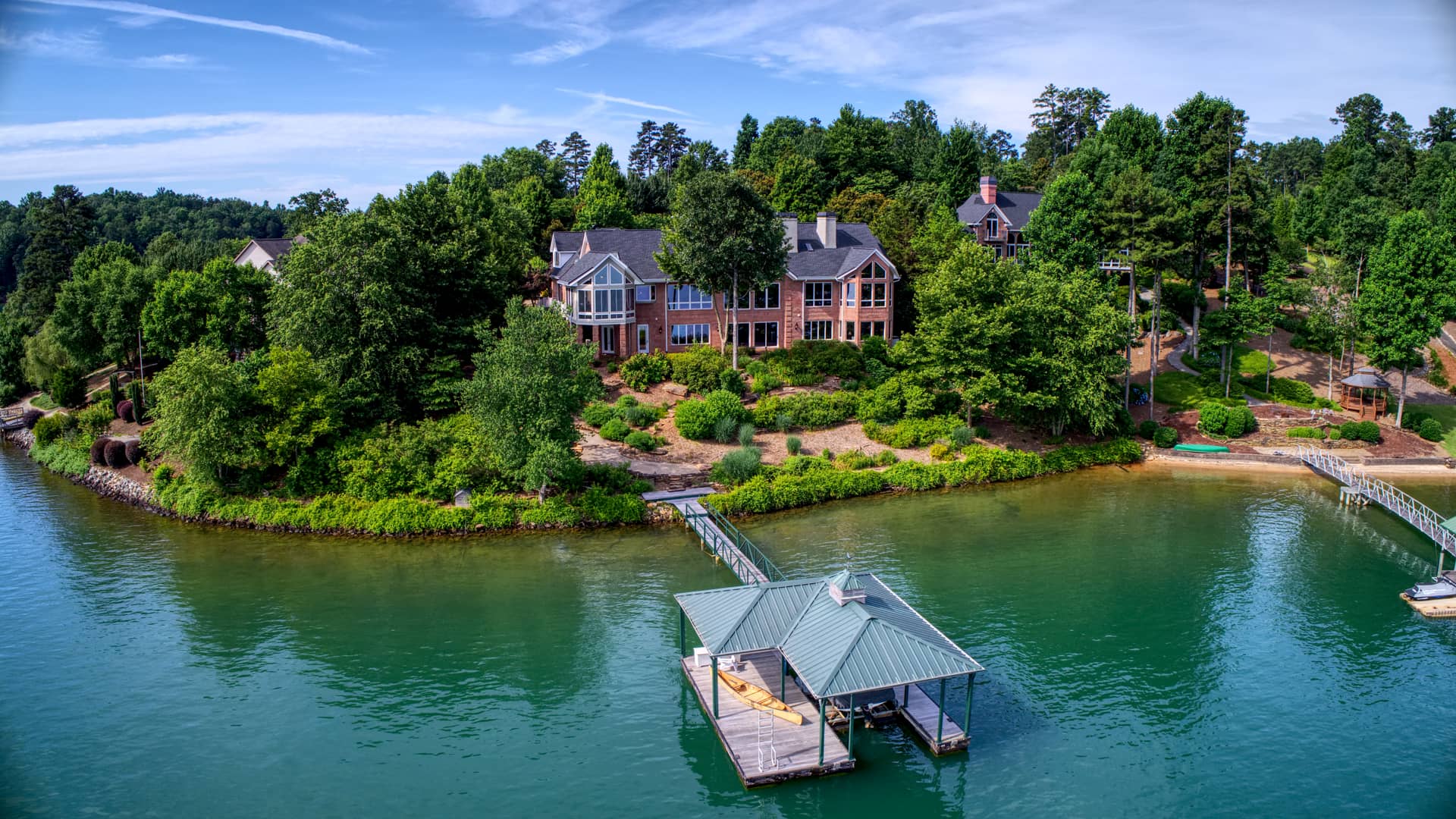 125 Wynward Pointe Drive on Vimeo