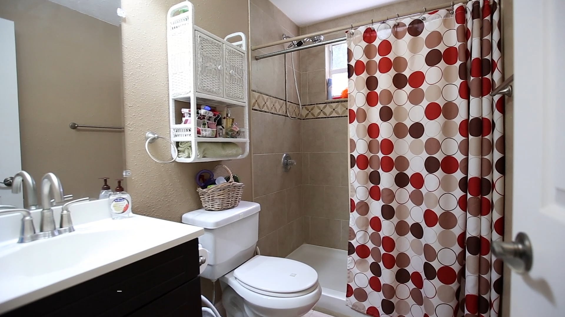 230 Bryan Oaks Unbranded on Vimeo