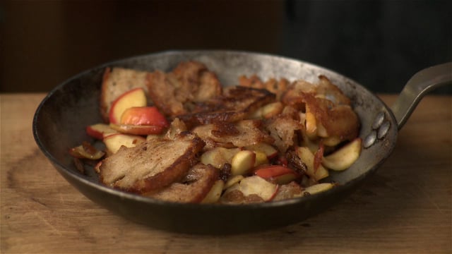 Swiss Apple Roesti - stale bread fit for a prince on Vimeo