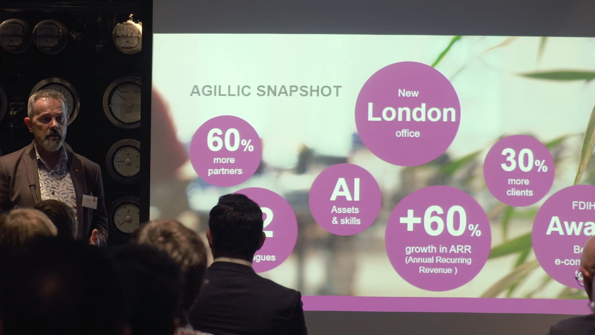 Summit18 London - Intro + Colin Shearer on Vimeo