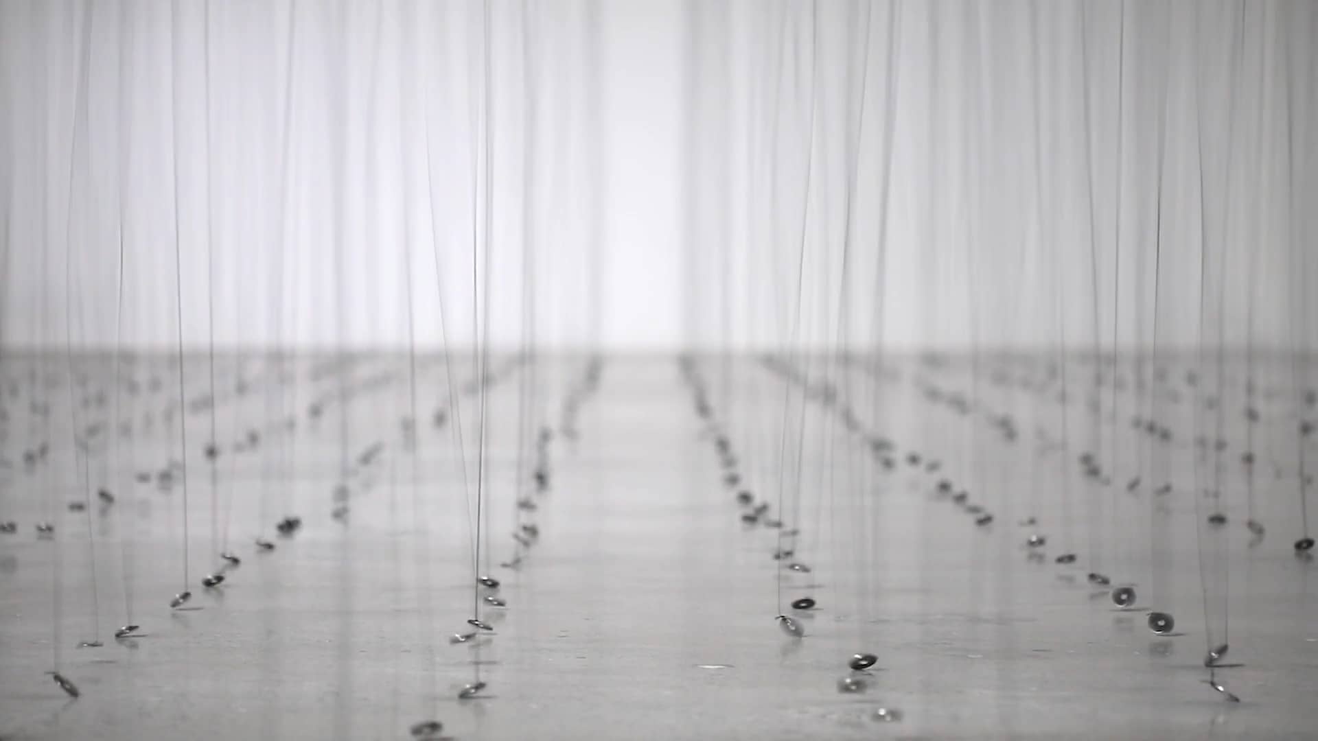 Zimoun : 663 prepared dc-motors, 3315m rope, steel washers ø 40mm, 2018 ...