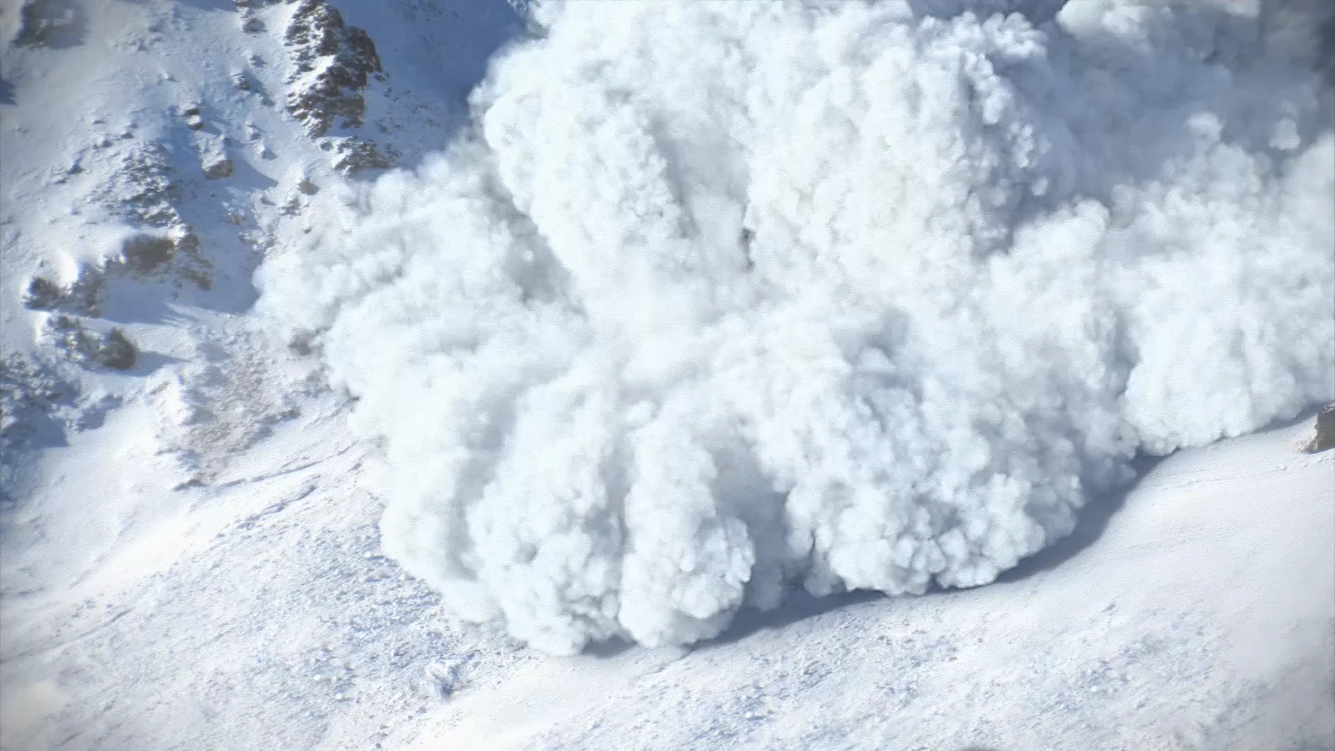 phx_adv_avalanche_v001