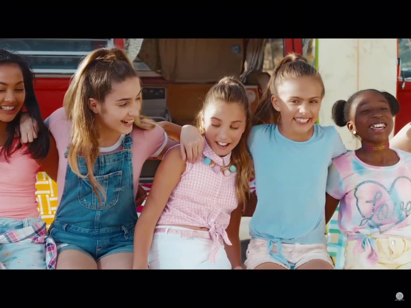 Handstand by Rosie Mcclelland! ️ on Vimeo