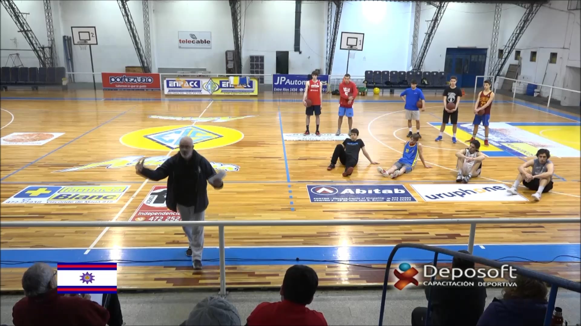 Watch Curso de basquetbol. Salidas rapidas. Transiciones. Gerardo Jauri ...