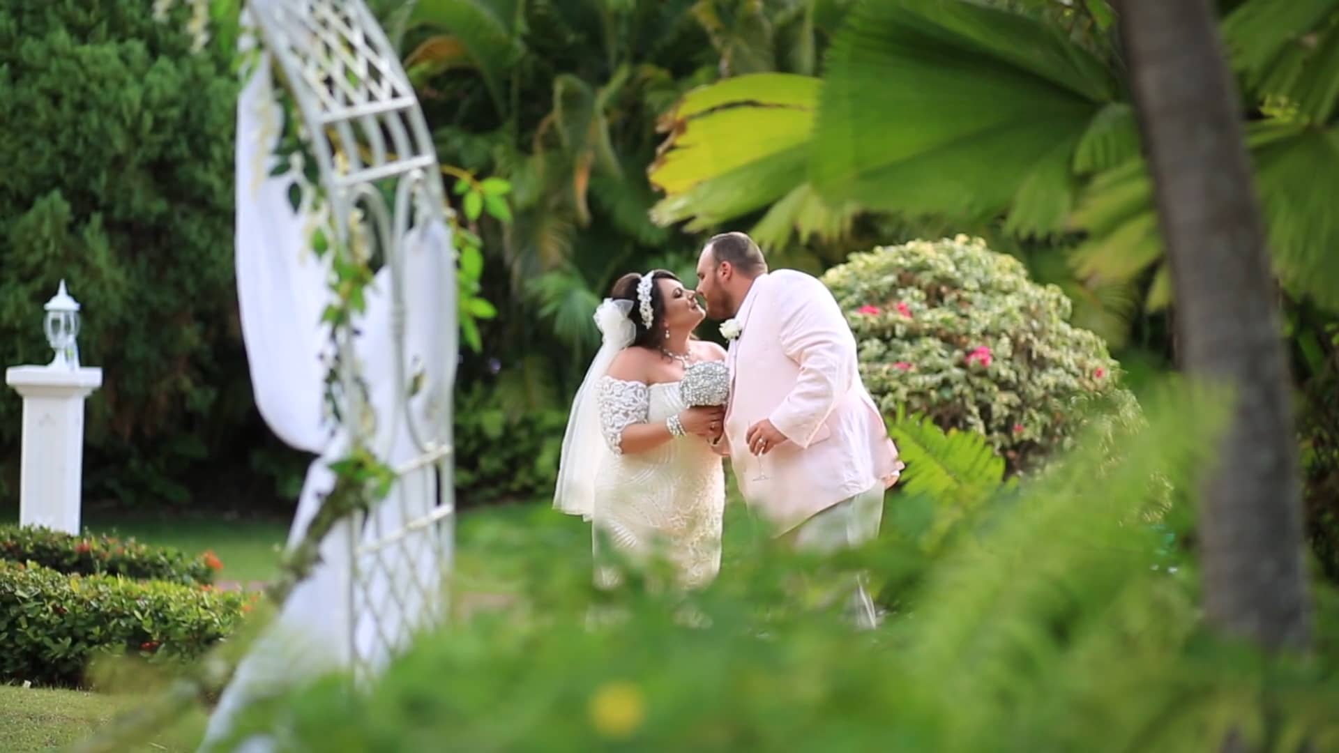 Dominique & Terry Punta Cana Meliá Caribe Tropical on Vimeo