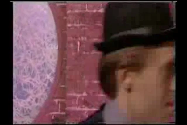 Continental Drifts Performers - Rubber Ritchie on Vimeo