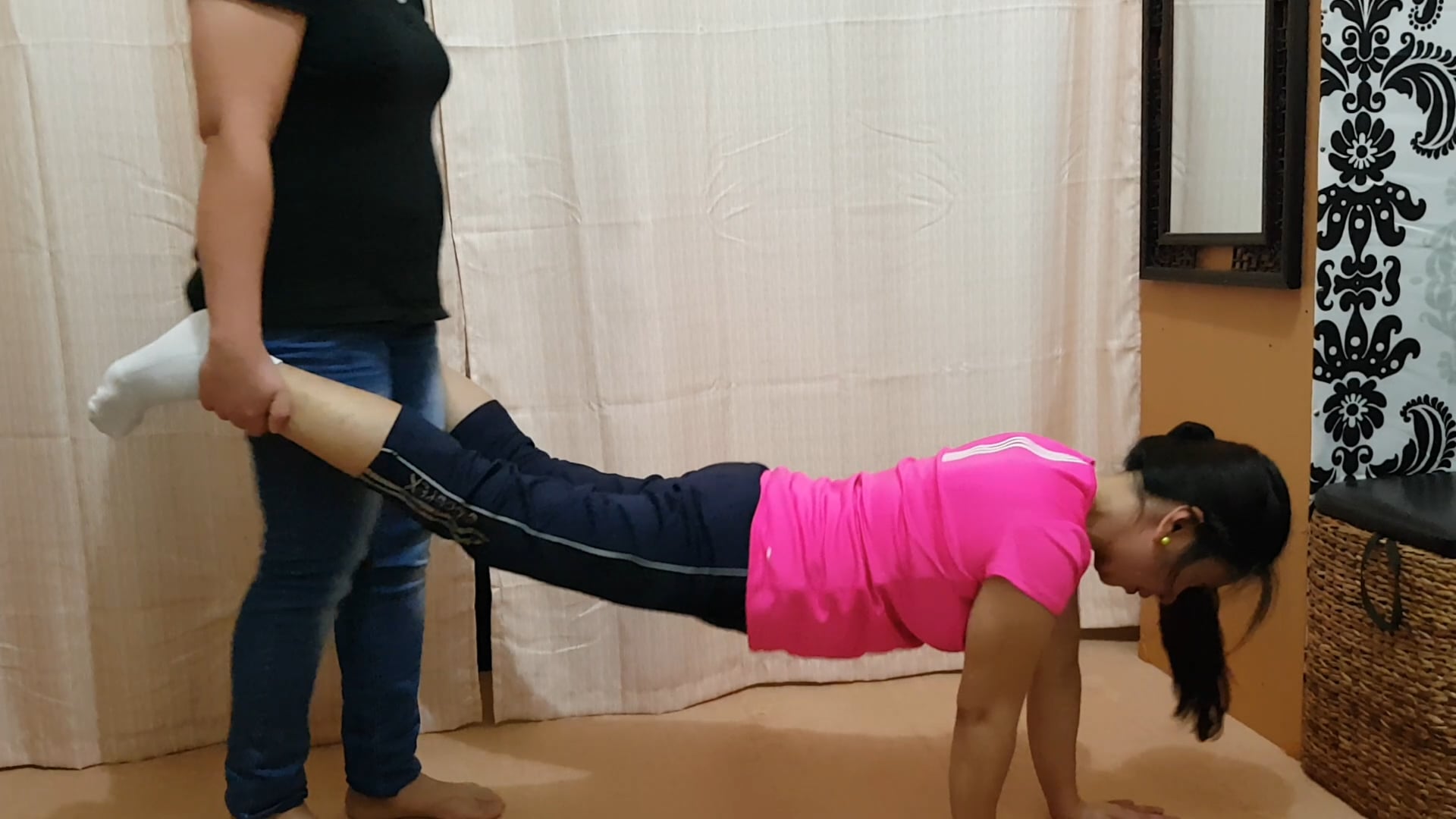 Dual Stunts; Wheelbarrow on Vimeo