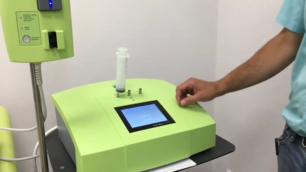 Herrmann Medozone Comfort Ozone Therapy Device - filling a syringe on Vimeo