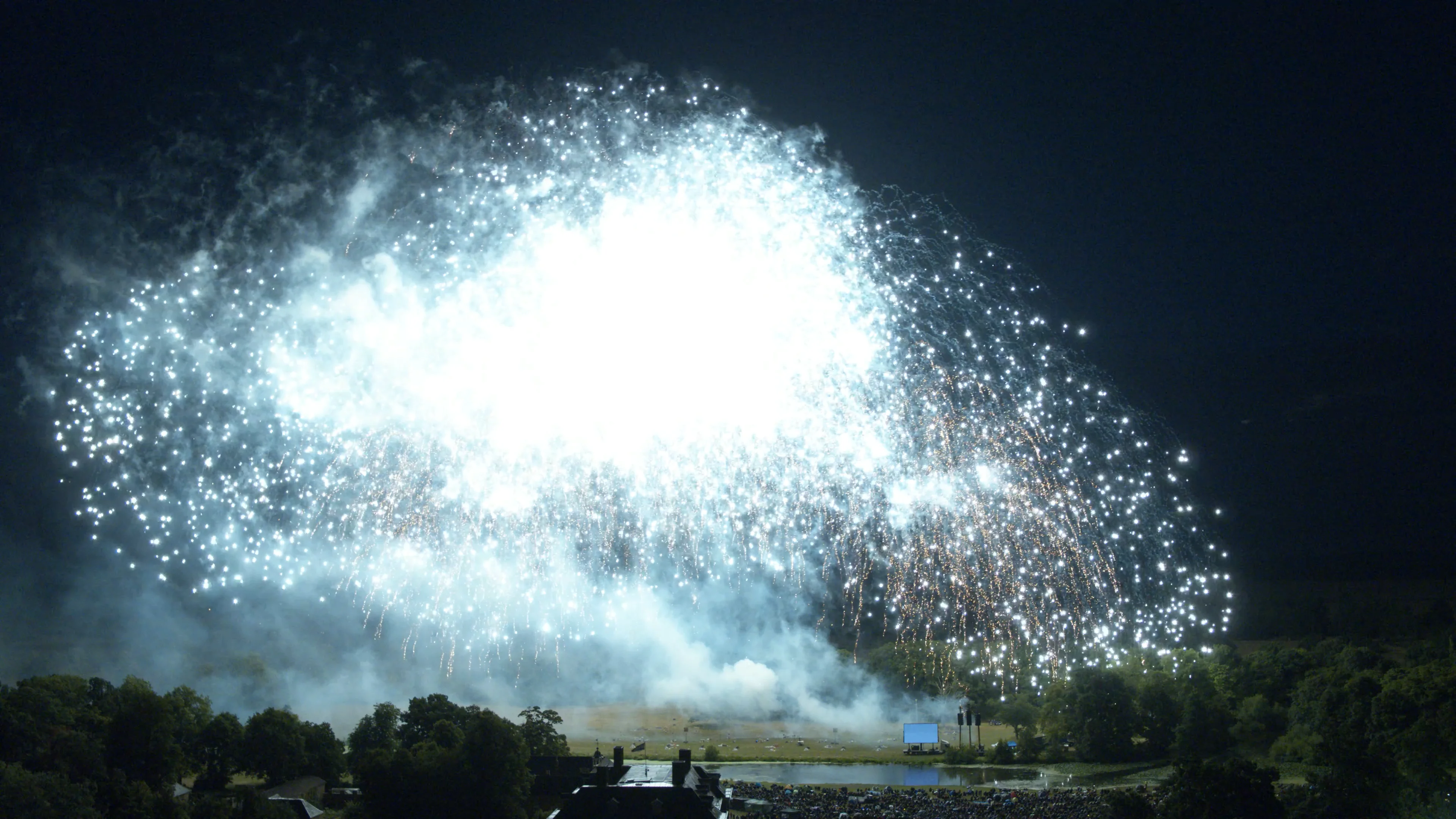 Stanford Hall Firework Champions - Team 2 - Fire Monkey Pyro on Vimeo