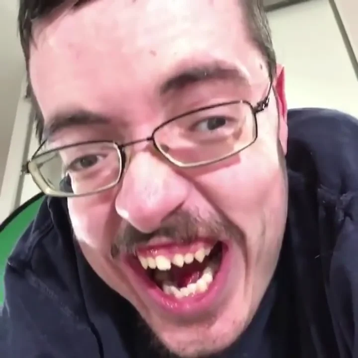 DEEZ FARTS - Ricky Berwick