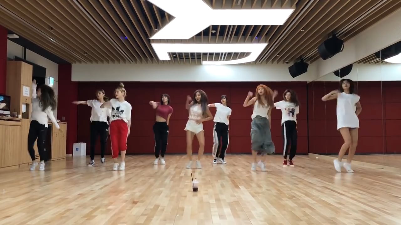 TWICE 'Dance The Night Away' Dance Video (NEW JYP Practice Room Ver ...