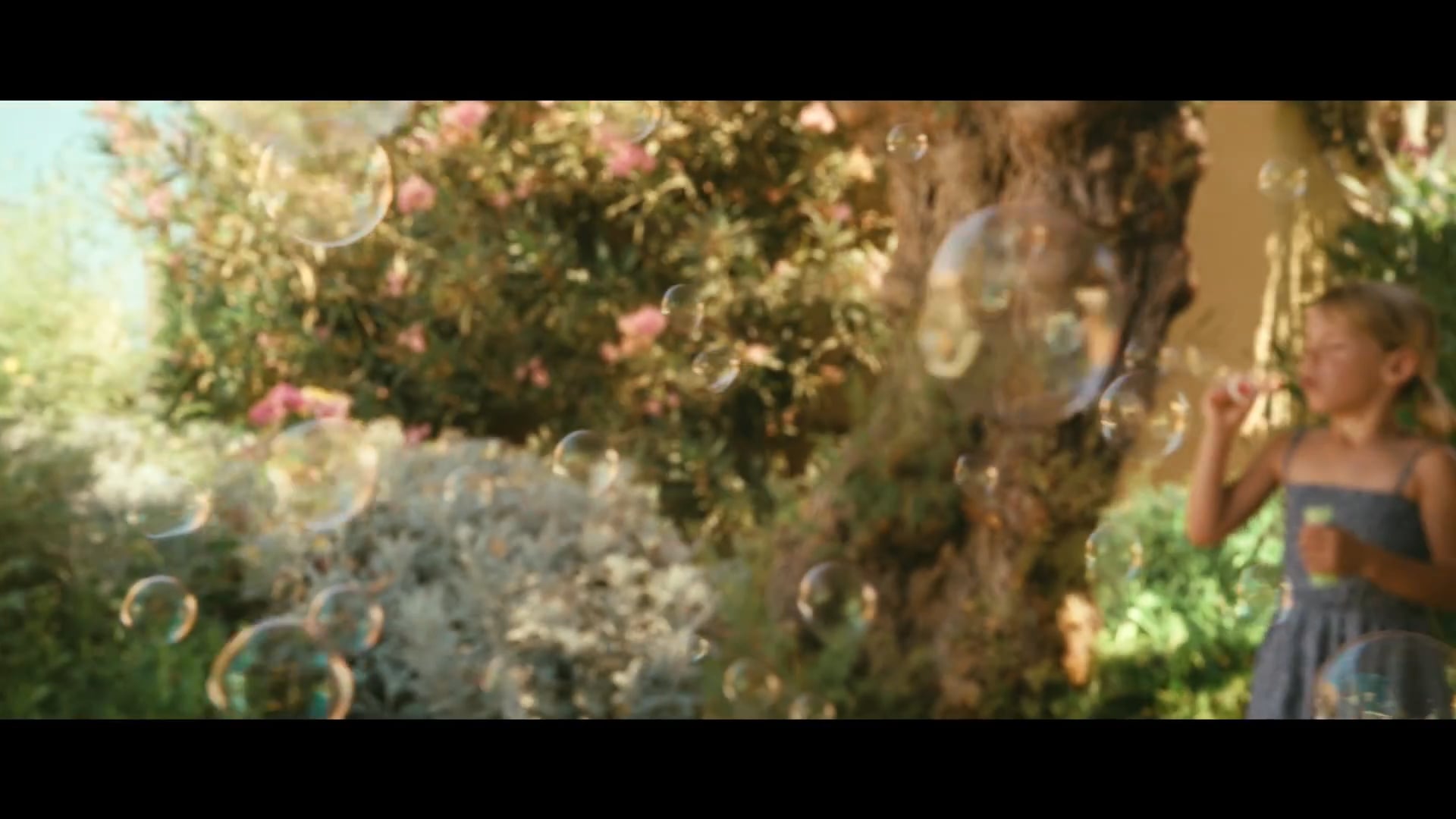 Biggi Hilmars - Thomson 2016 TV advert on Vimeo