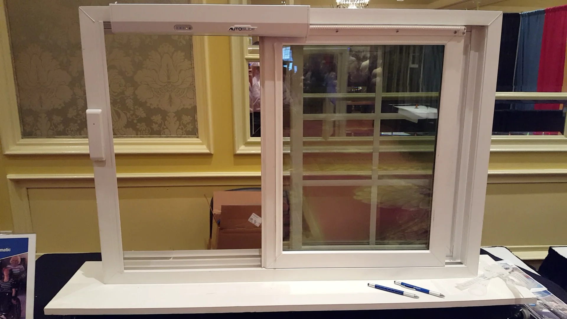 Automatic Sliding Window by Autoslide on Vimeo