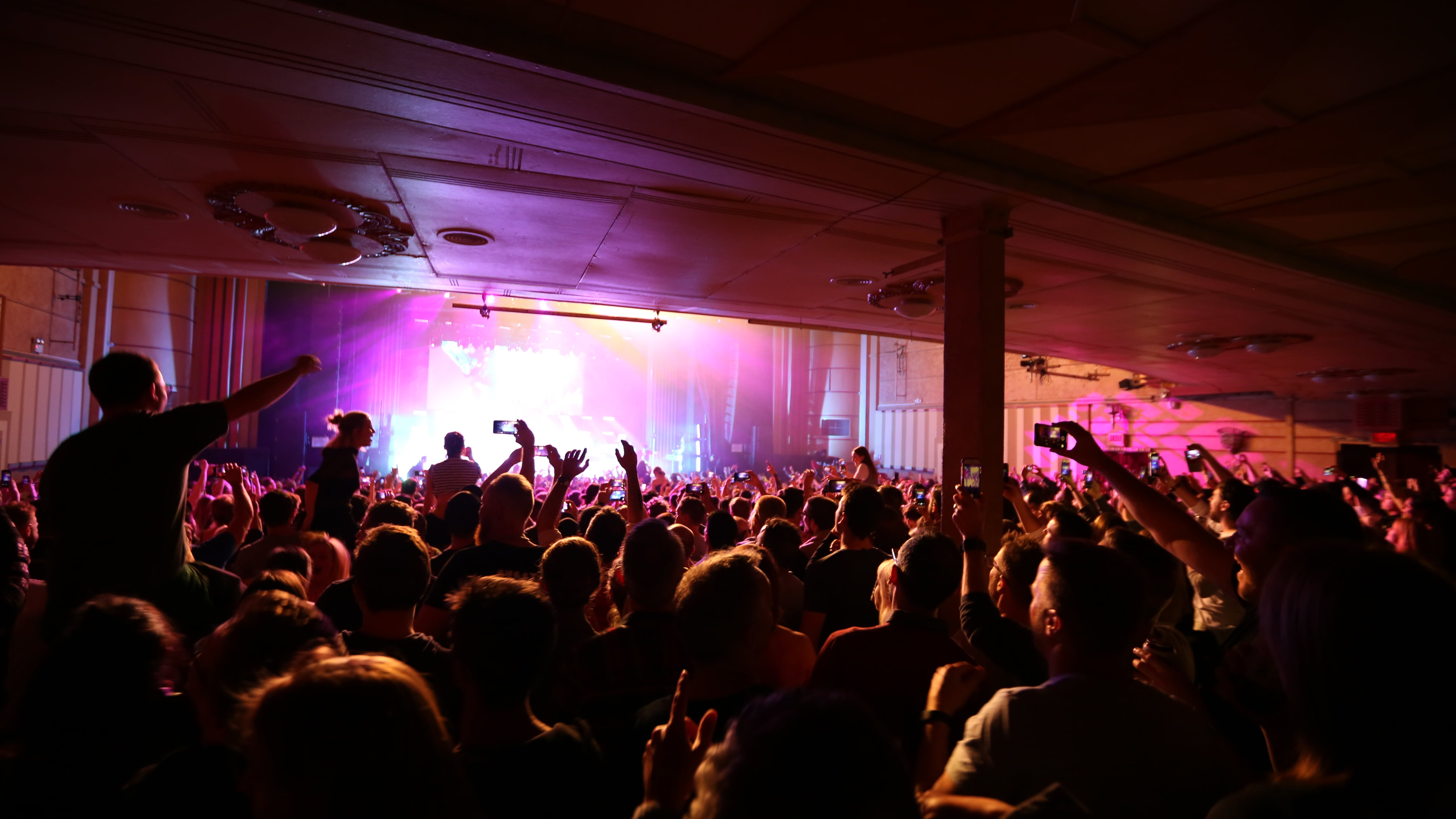 PNAU Changa Tour Live Visuals on Vimeo