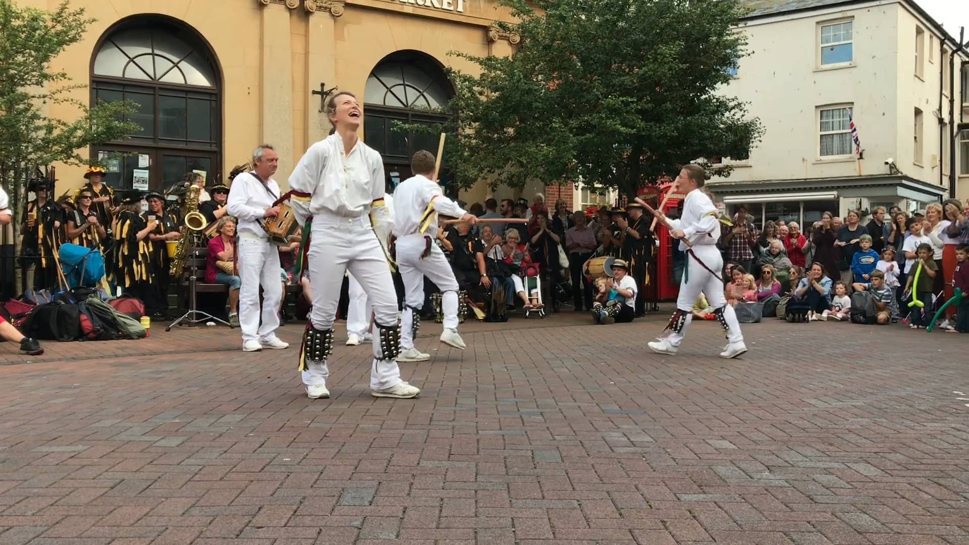 Cuckoo Waltz, The Outside Capering Crew, Sidmouth 2018 on Vimeo