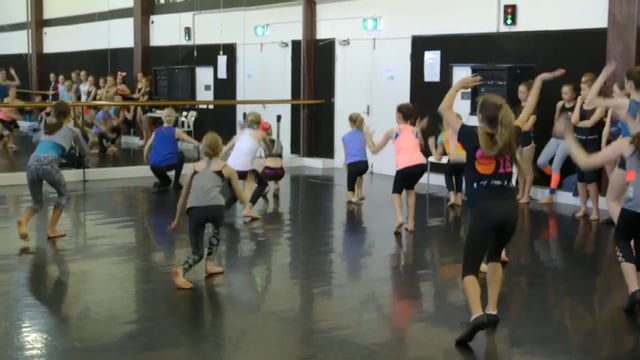 Teaching dance to primary students on Vimeo