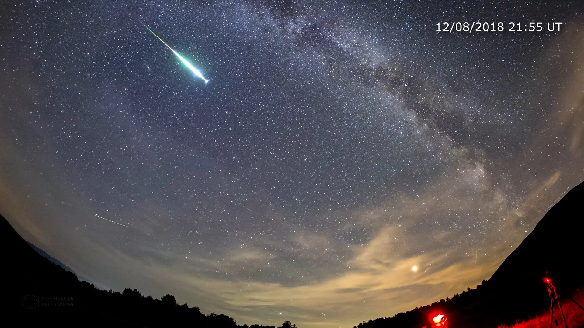 Perseid Fireball and Persistent Train on Vimeo