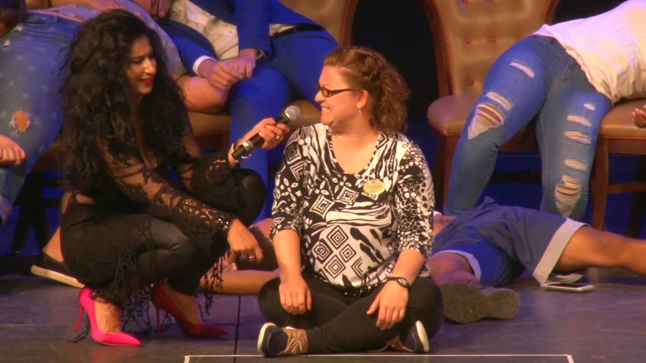 Hypnotist Nadeen Manuel on Vimeo